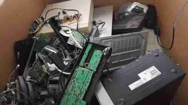 WTS: Anyone interested in 150 x Gayloads of Mix Misc. Electronic Scrap ...