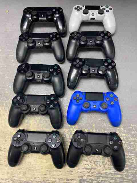 WTS: 800x PS4 original controller v1/v2 tested, working | Tradeloop